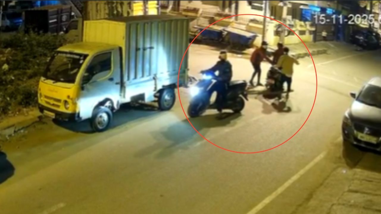 Watch: Bike-borne gang stops, robs Bengaluru man on his two-wheeler ...