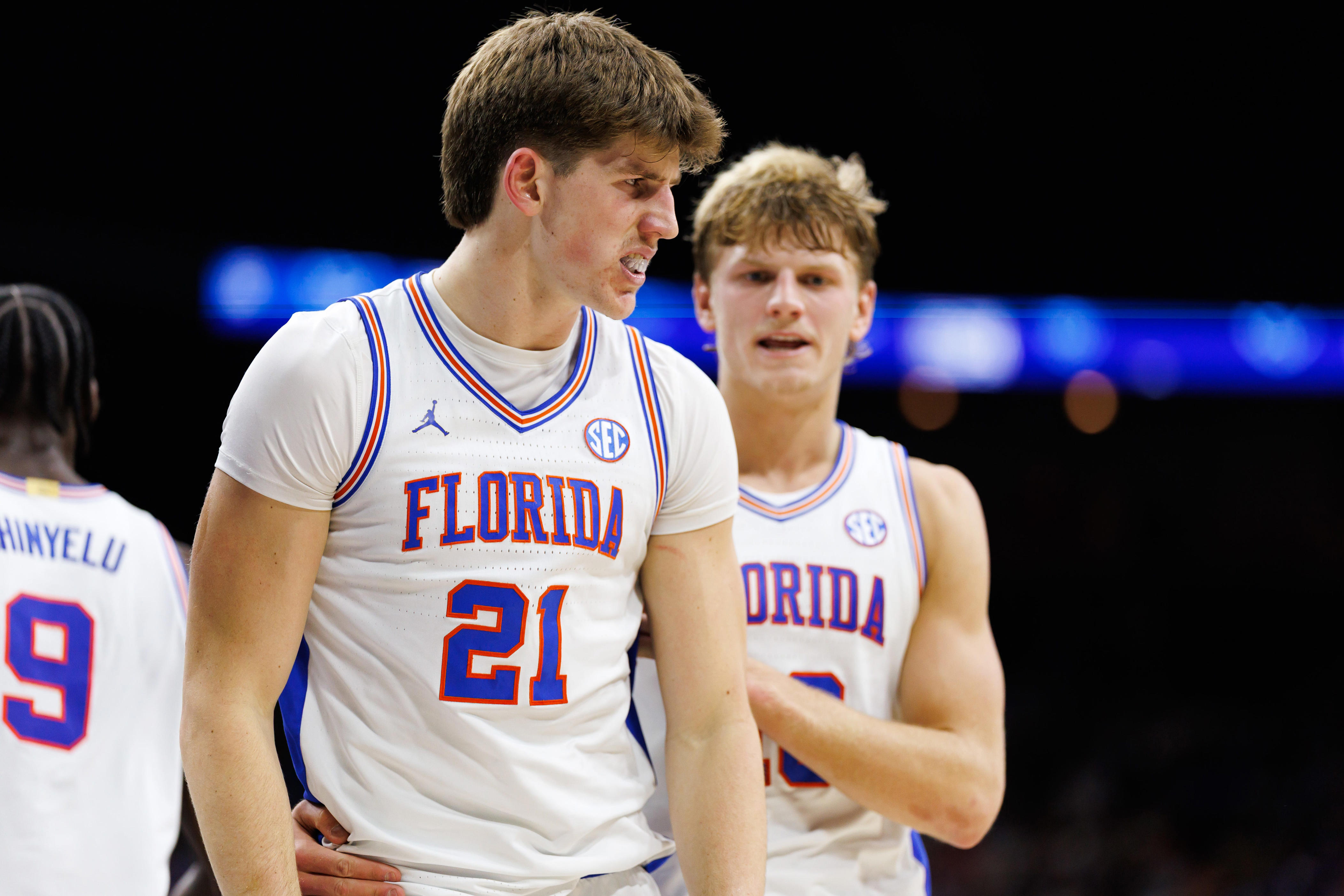 Is Florida basketball's frontcourt the best in the country? It looked ...
