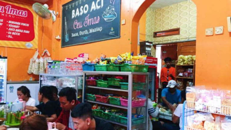 Baso Aci Ceu Imas Garut: Kuliner Legendaris dalam Gang yang Selalu Jadi ...