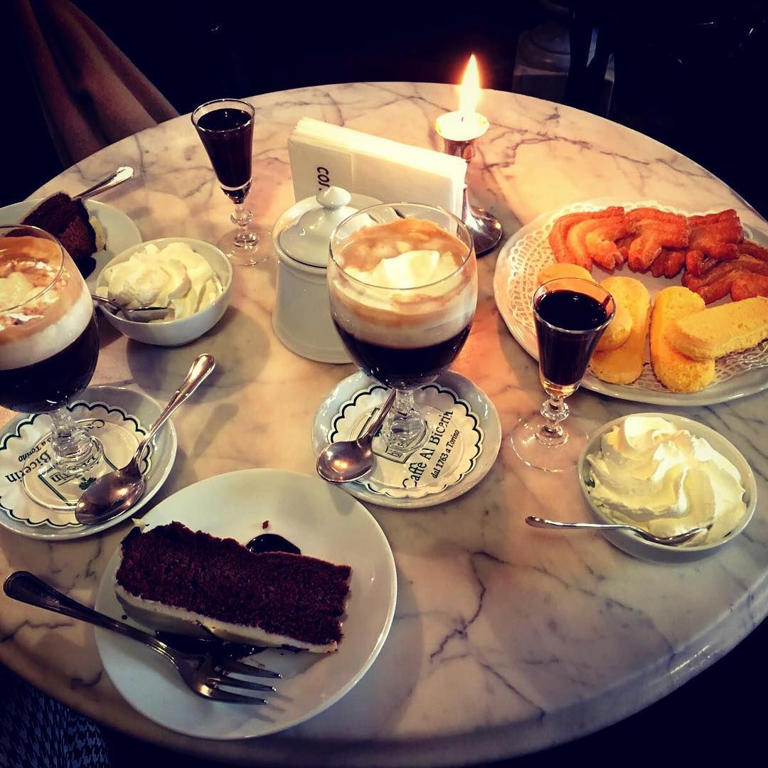 Entre calles doradas y cafés acogedores: las 6 ciudades de Europa donde ...