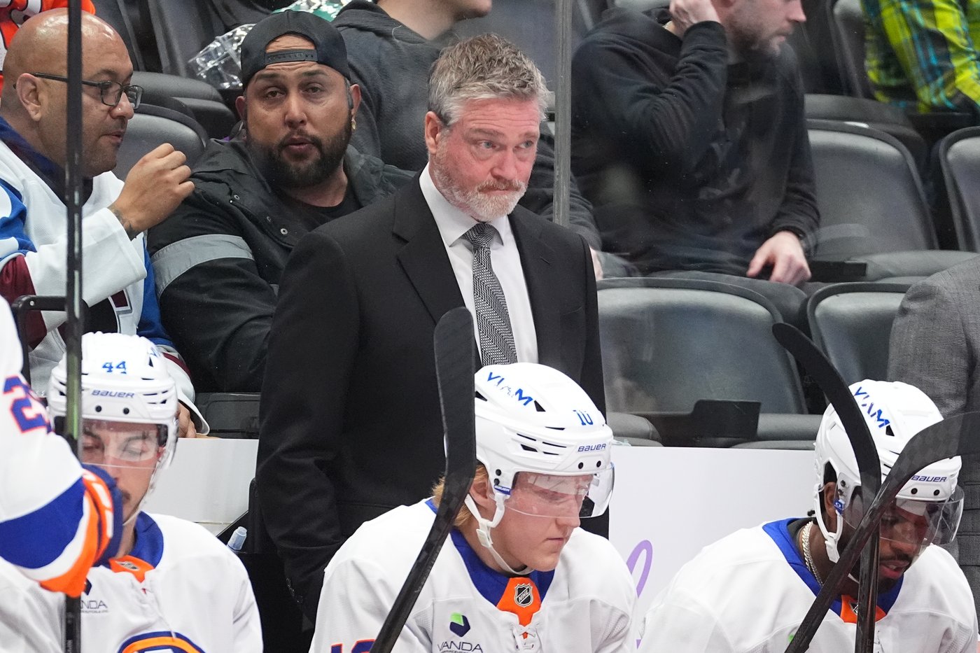 Colton, Olofsson score 1:19 apart, streaking Avs beat Islanders 4-1