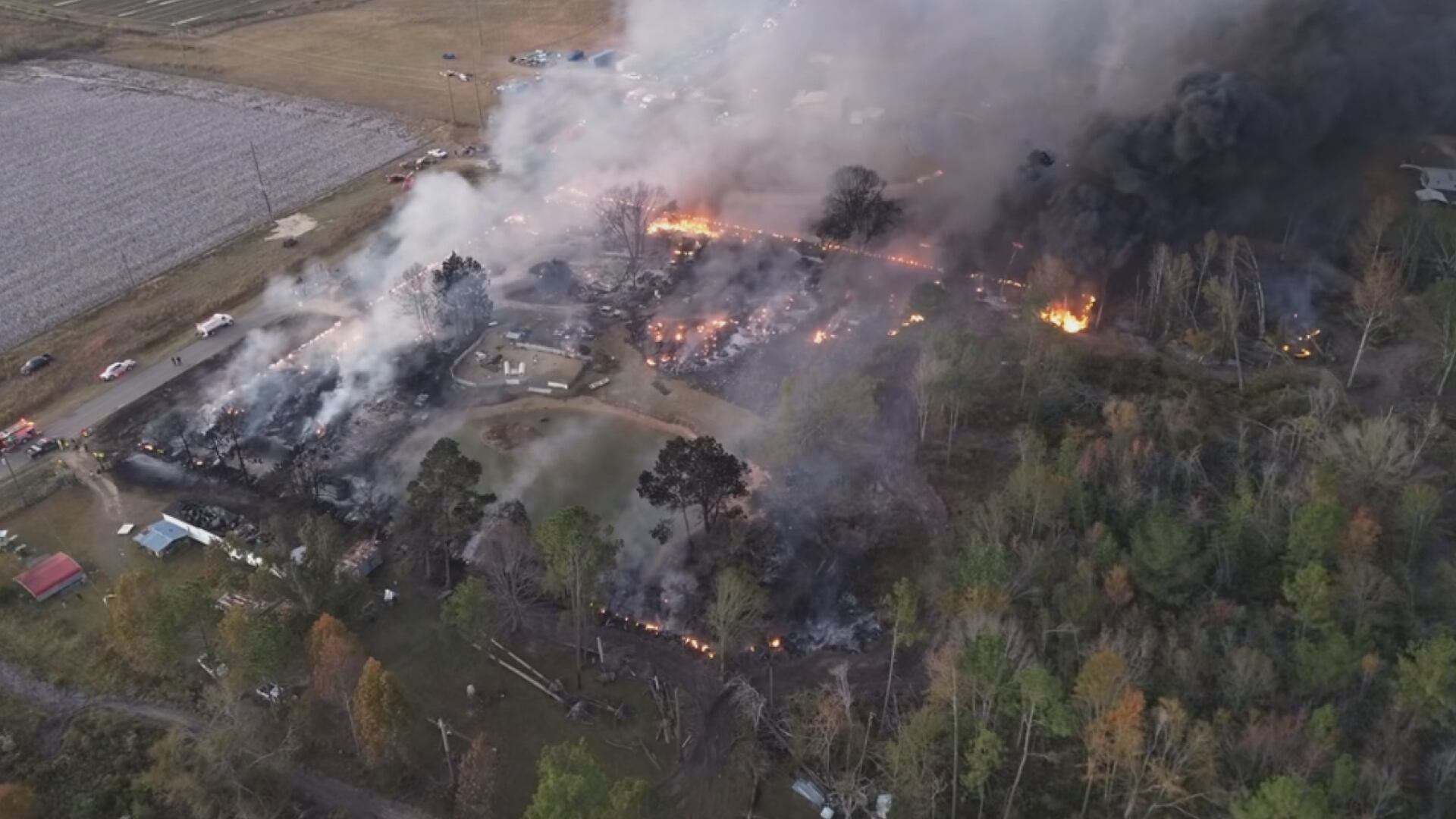 ‘We lost everything’: Family reacts after losing everything in massive ...
