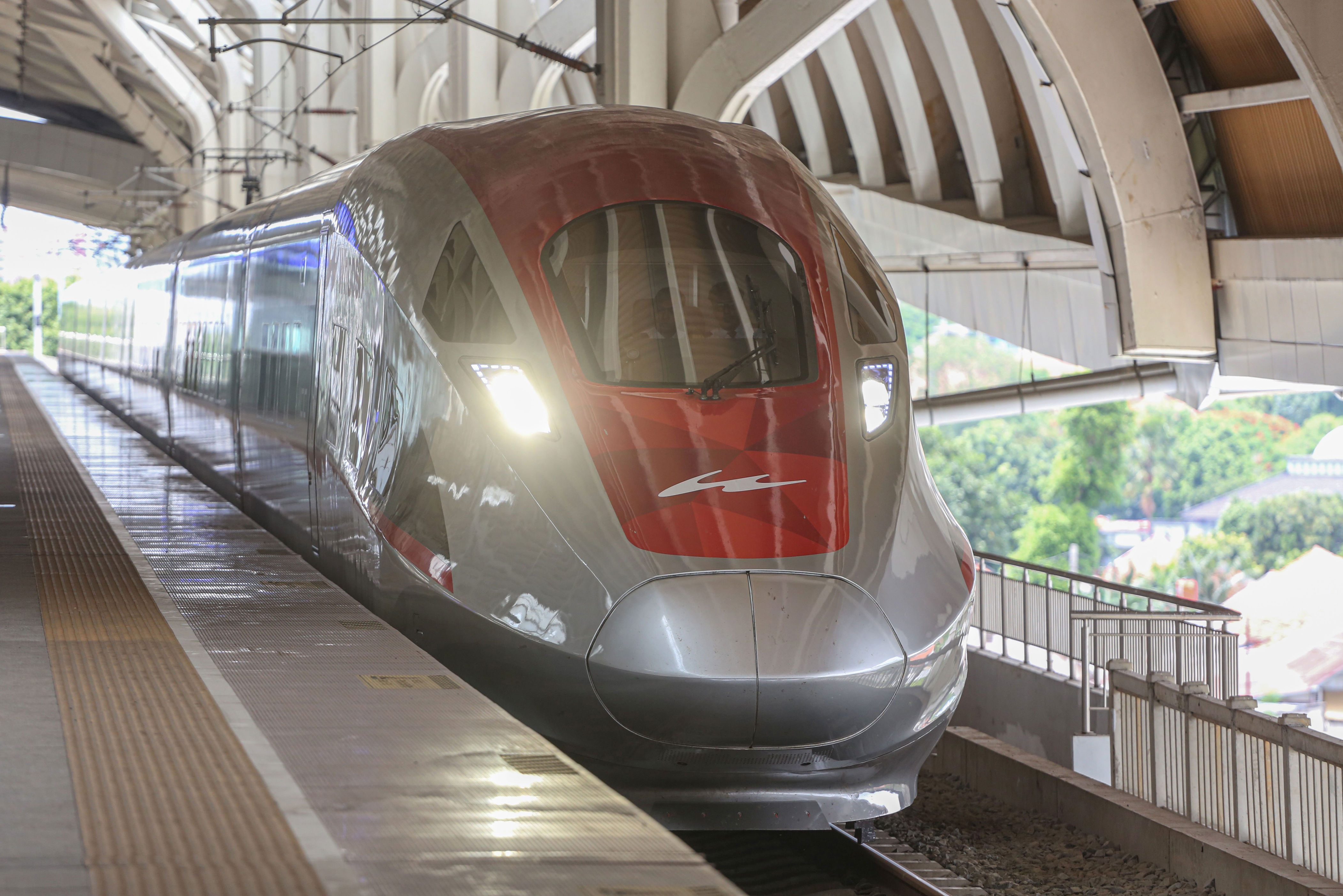 [Foto] Kerugian Ditanggung Pemerintah, KPK Tetap Usut Kasus Woosh