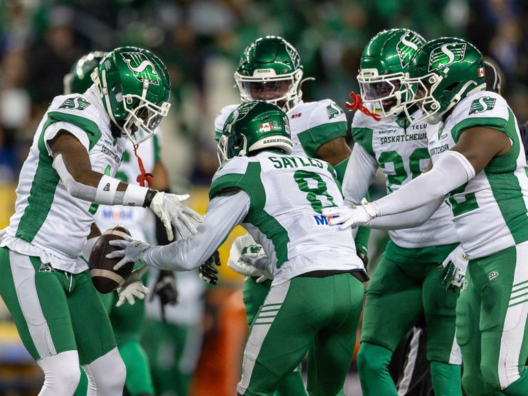 Champions: Roughriders win Grey Cup with 25-17 victory over Alouettes