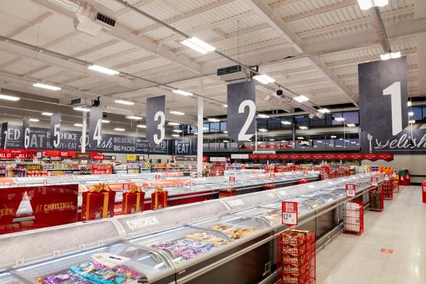 Iceland to open new Food Warehouse store as supermarket sweep prize up ...