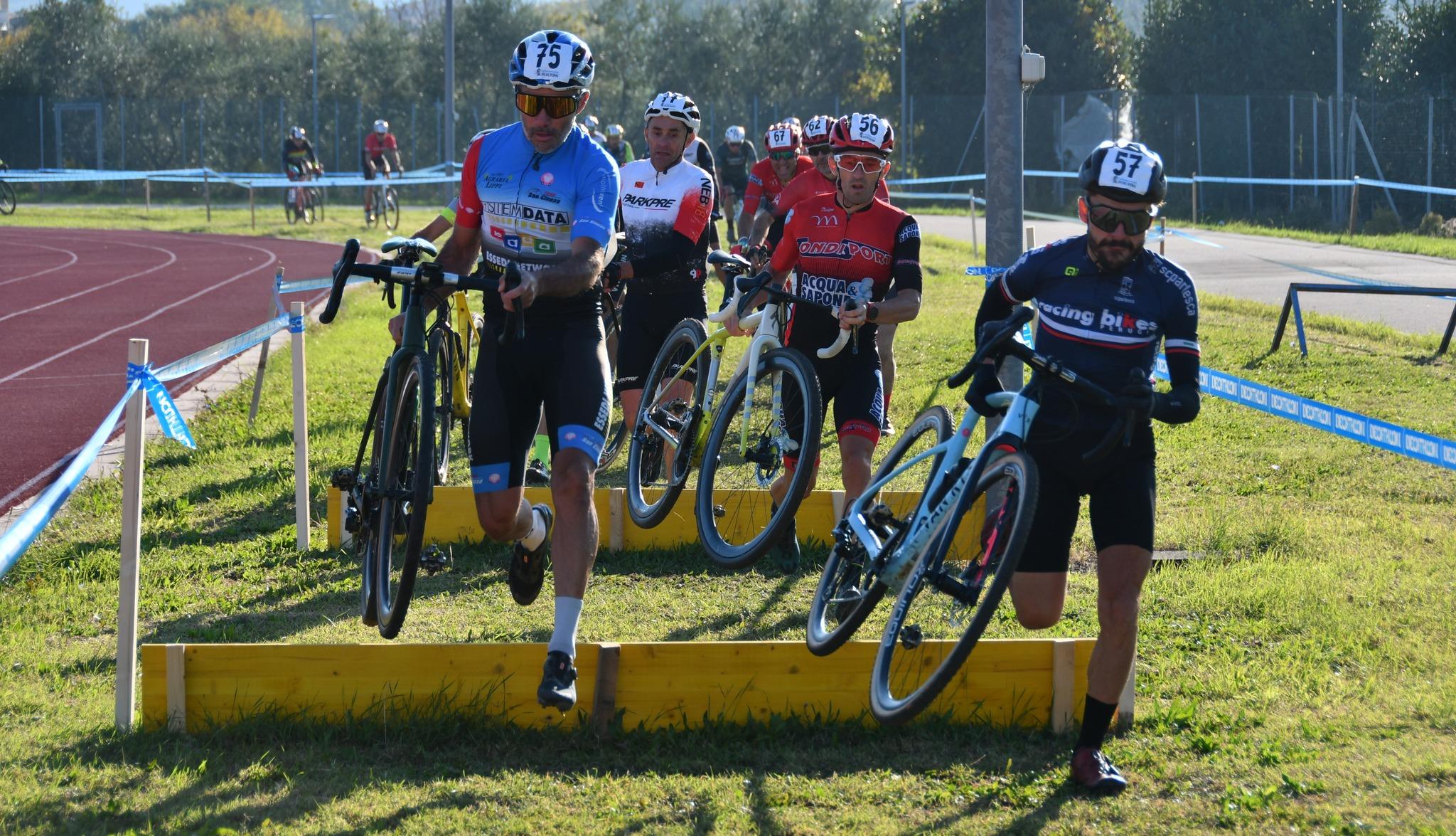 Ciclocross: Giannelli, Rododendro e Tognetti a segno a Vaiano