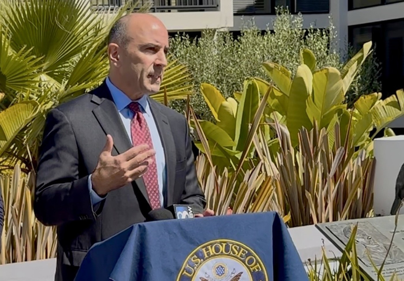 Panetta urges Congress to address military food insecurity