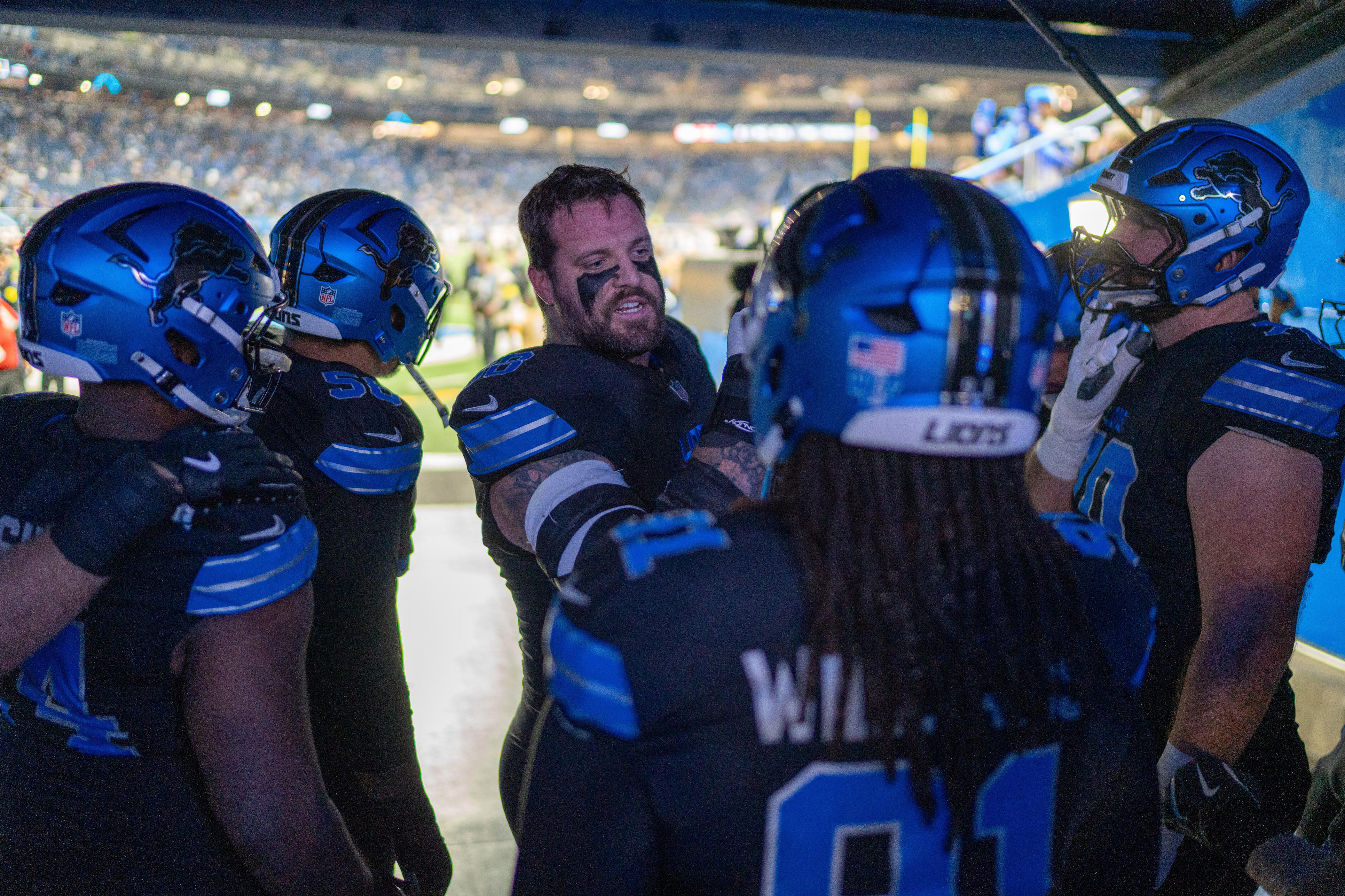 Taylor Decker injury update; Detroit Lions will replace LT vs Vikings