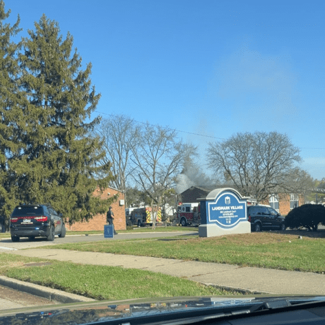 Fire crews respond to apartment fire in Fairborn