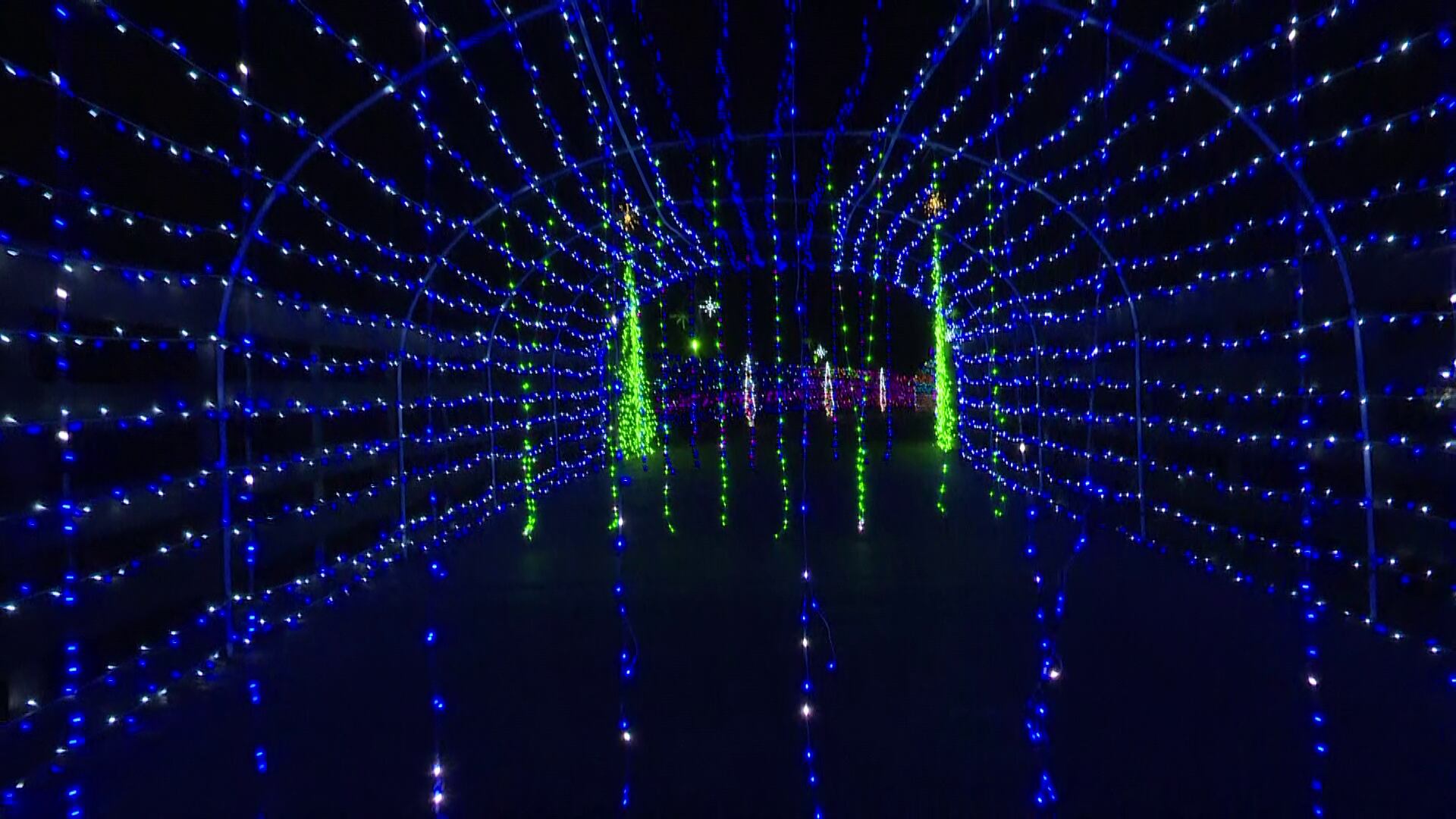 Lights of Liberty bring holiday cheer to North Liberty