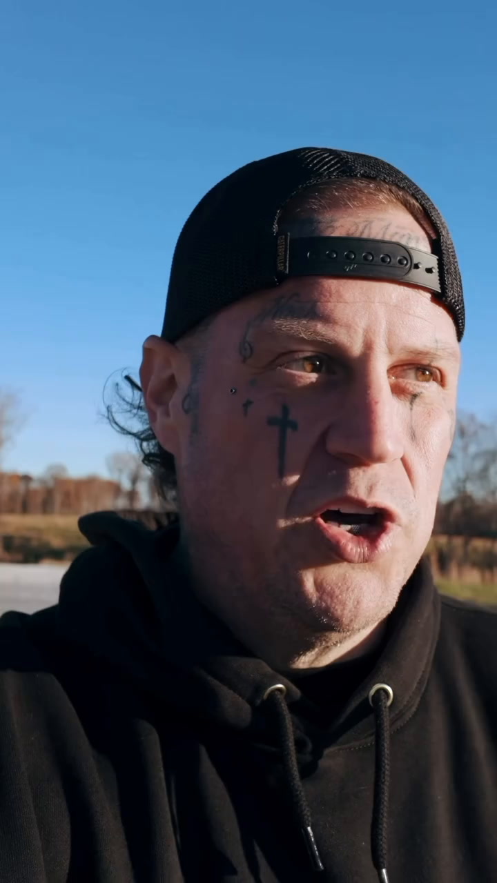 Jelly Roll looks unrecognizable in new video