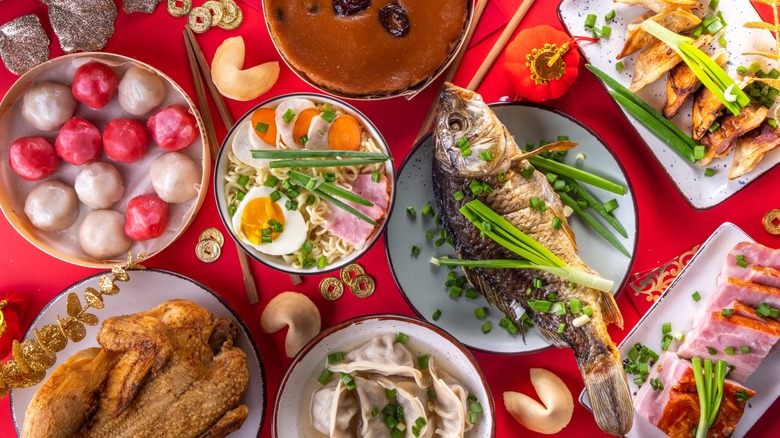 7 Chinese Foods Few Know Have Symbolic Meanings