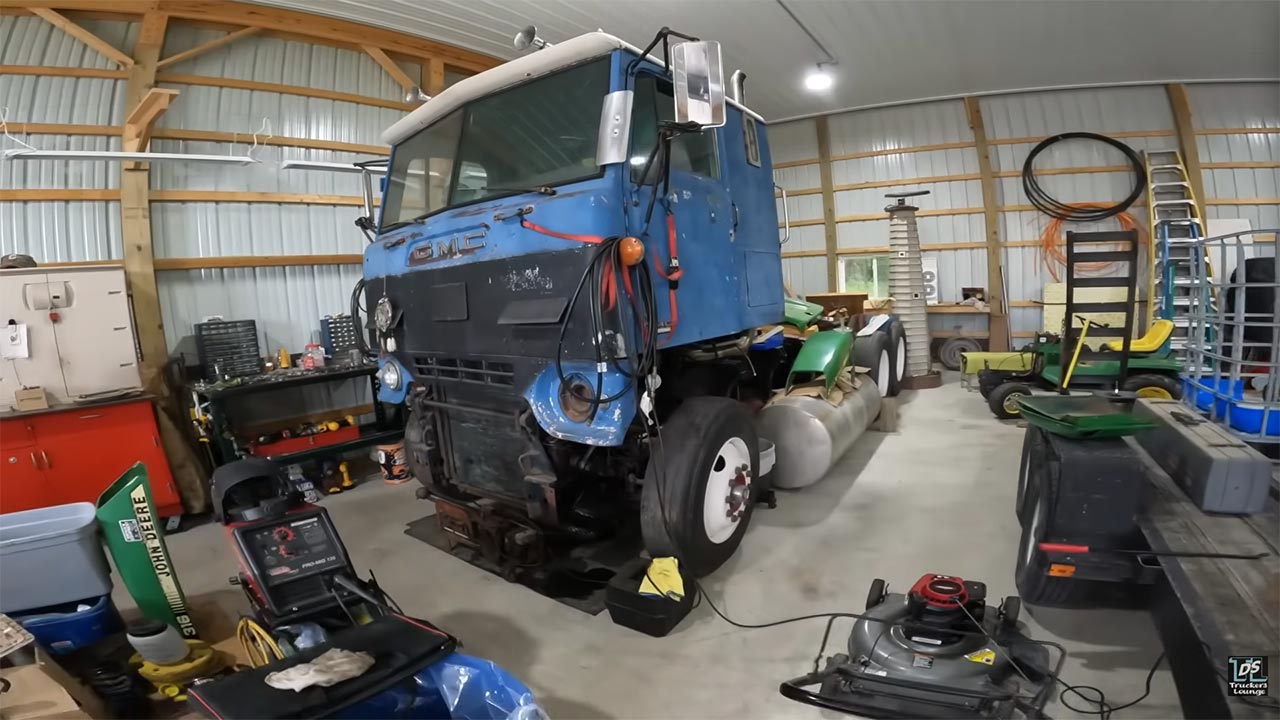 This GM Crackerbox was once the world’s most advanced semi