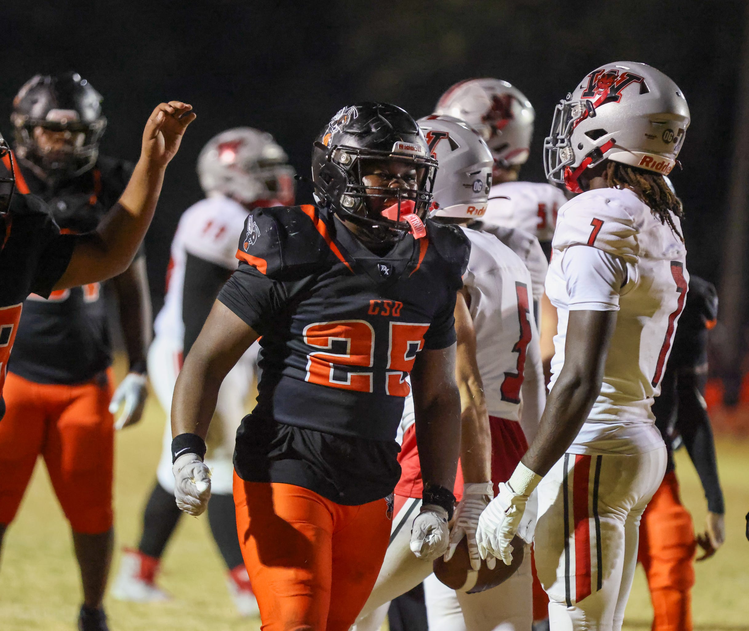 Hawthorne football continues home playoff mystique in win over Williston