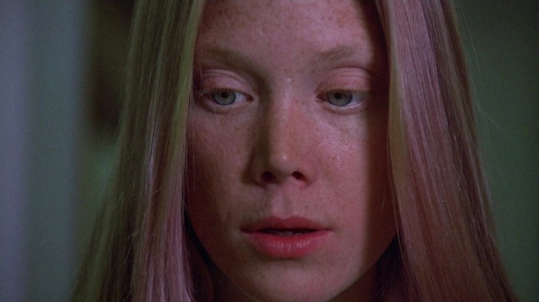 Sissy Spacek Went Full Method Actor To Land Her Iconic '70s Horror Role ...