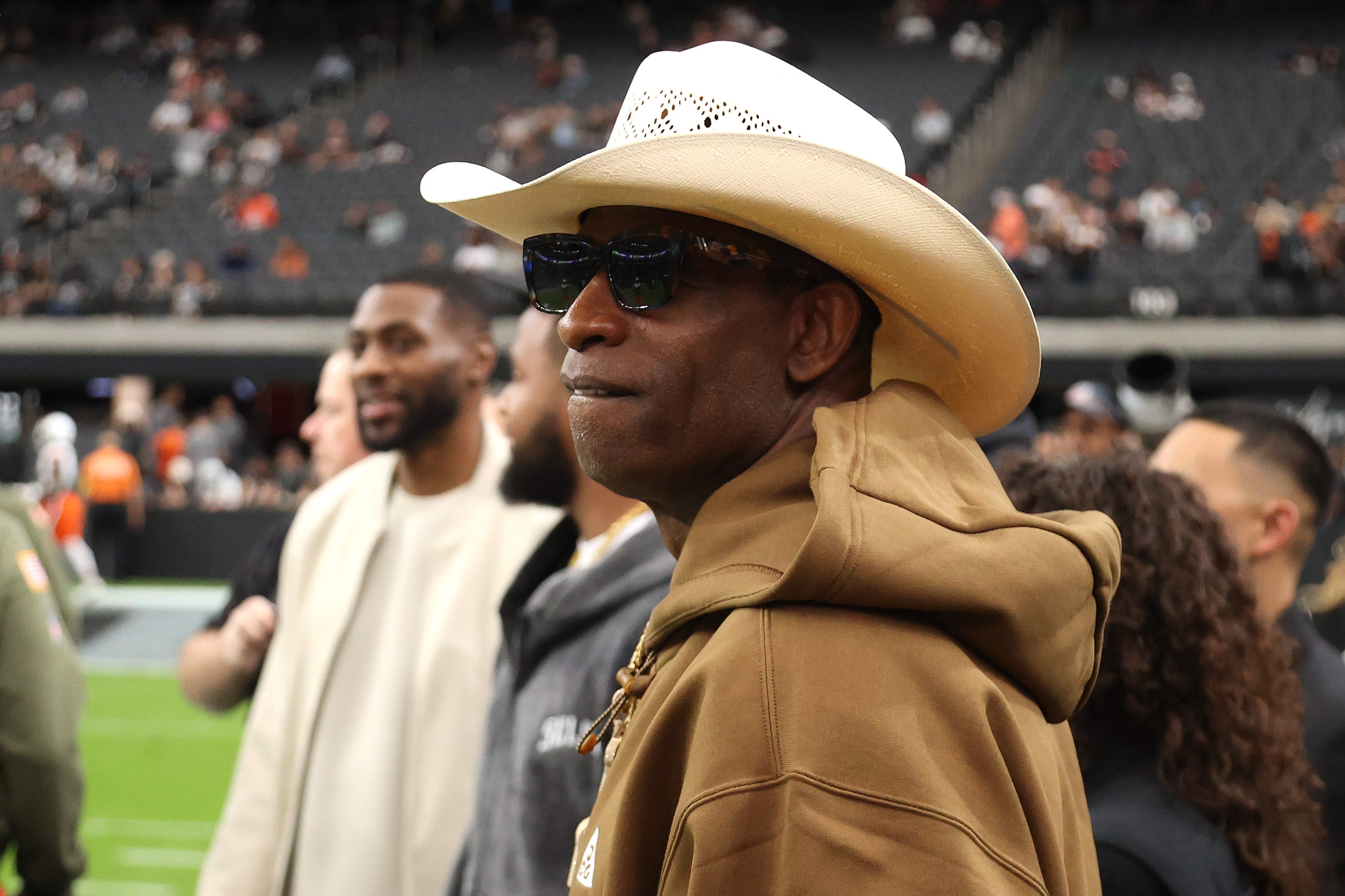 Deion Sanders shares wild airplane story behind Colorado transfer add
