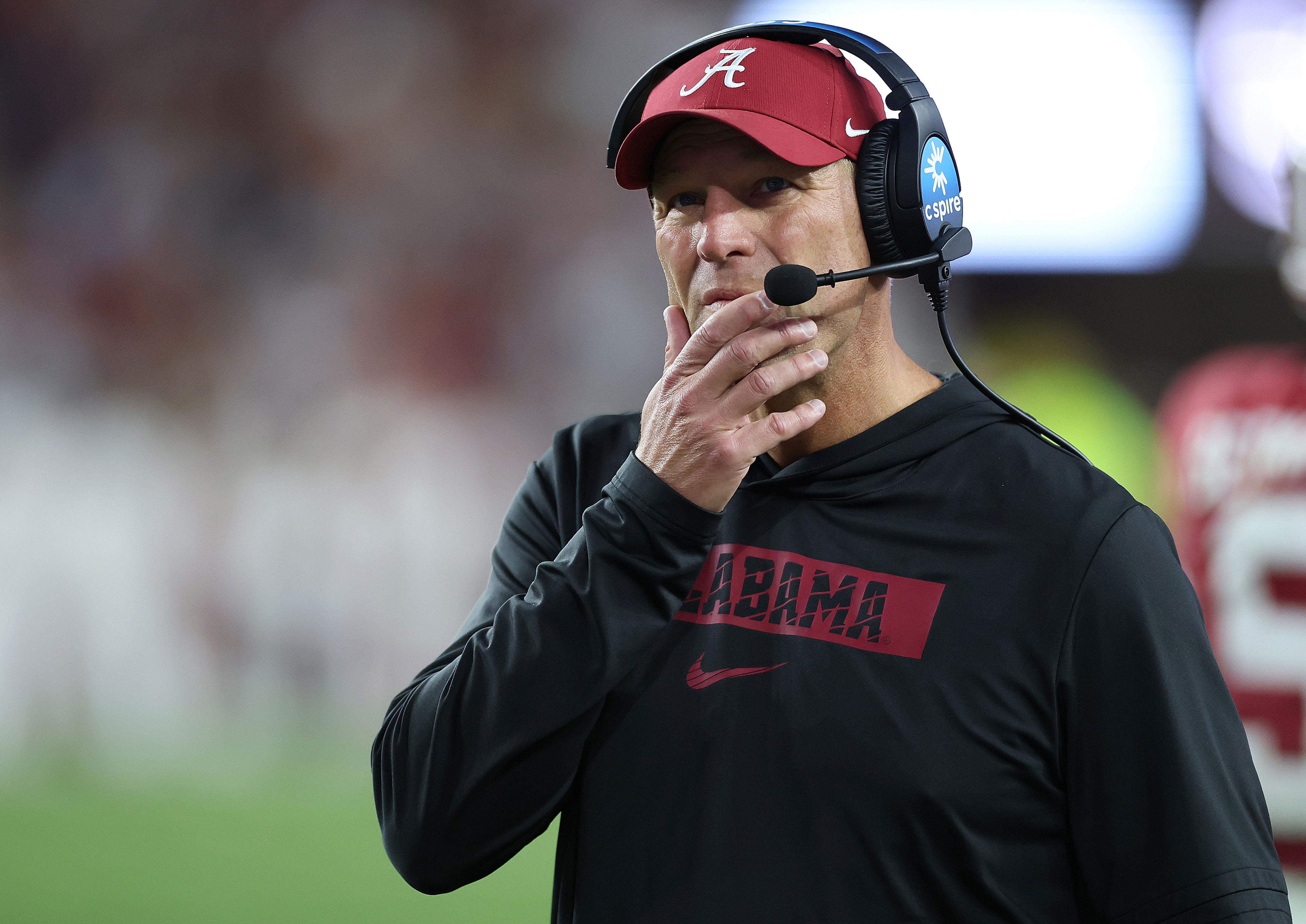Alabama tries coaching shakeup before Auburn game