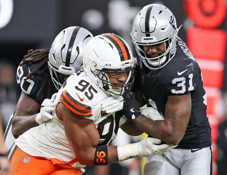 Browns vs. Raiders: Relive Browns’ Week 12 win as it happened