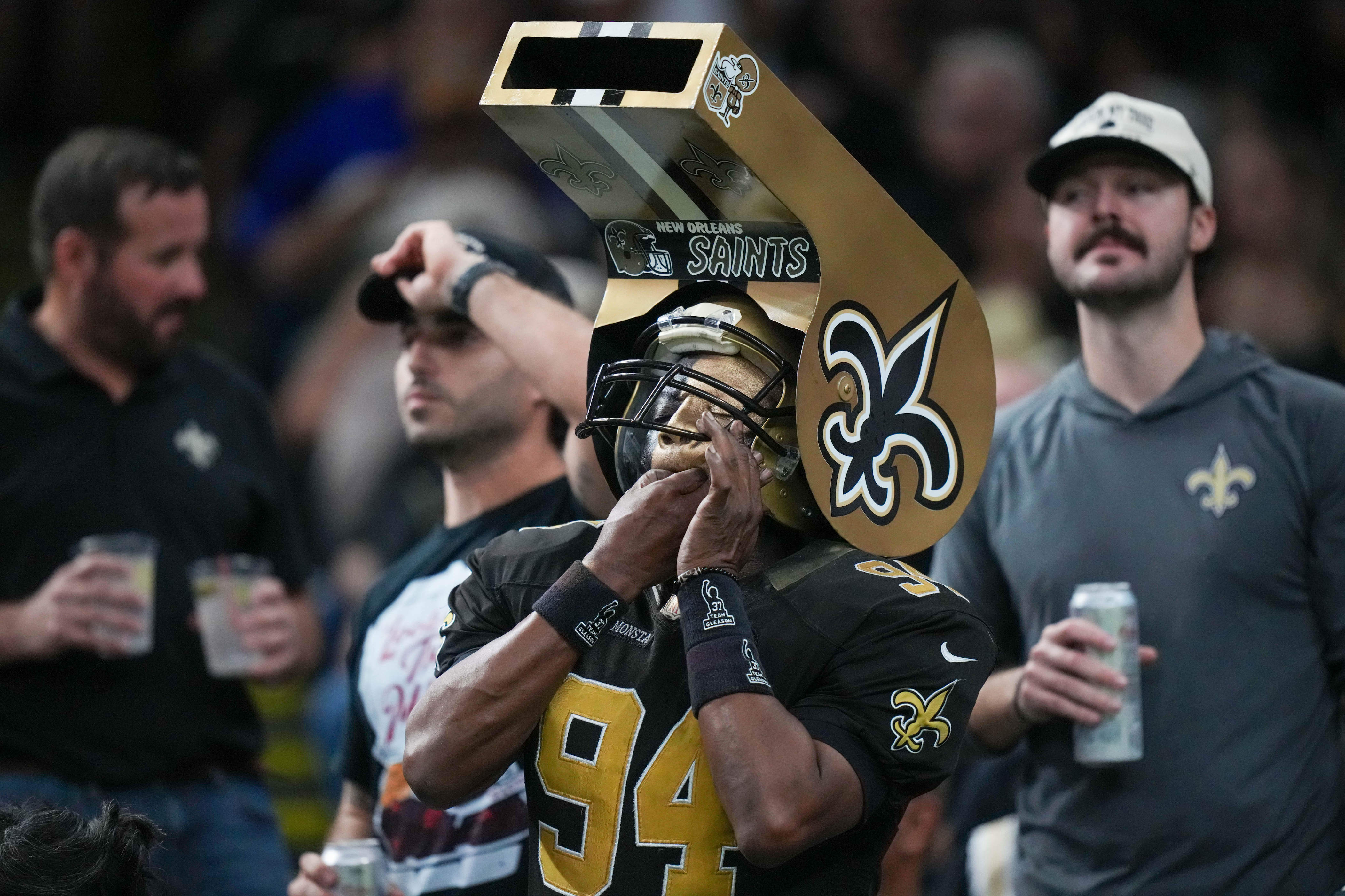 Staff picks: Final score, bold predictions for Saints vs. Dolphins