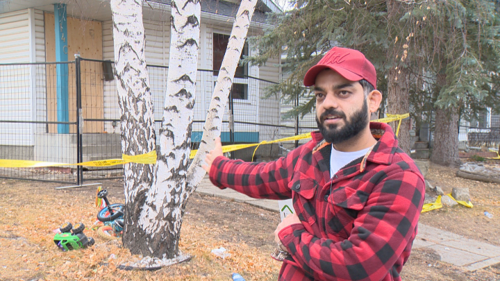 2-alarm fire displaces 10, sends 2 to hospital in Calgary’s northeast