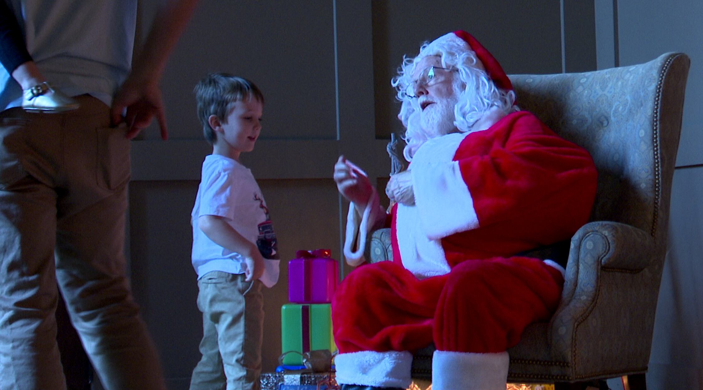 Santa brings Christmas cheer during early Augusta visit