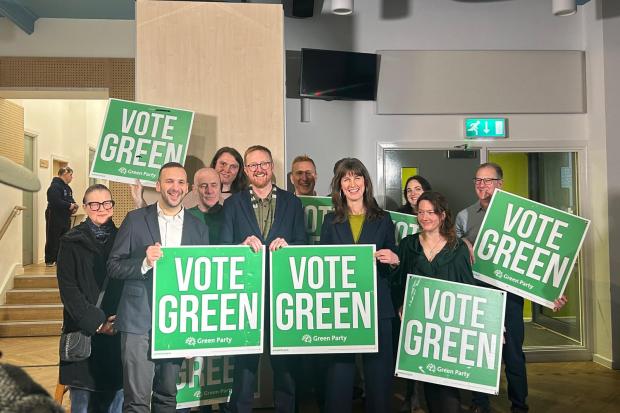 Party leader praises former Labour MPs defection as pair share message ...