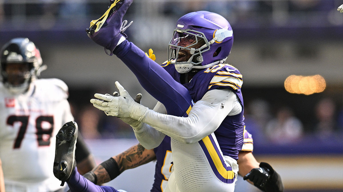Jonathan Greenard trade grades for Eagles, Vikings