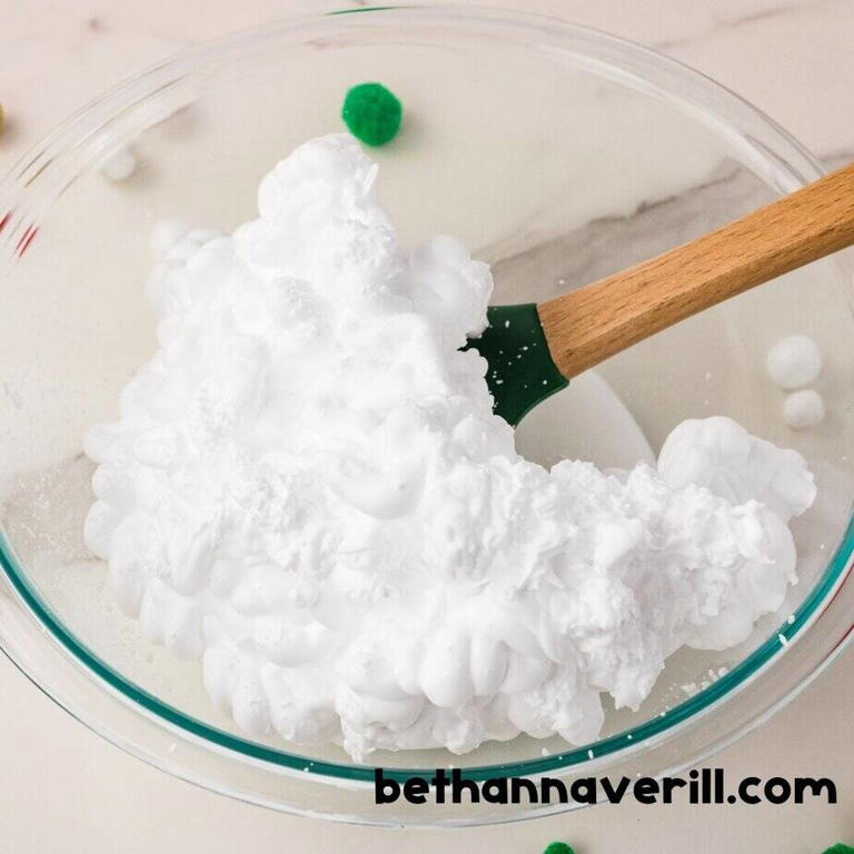 Fluffy Grinch Slime Recipe
