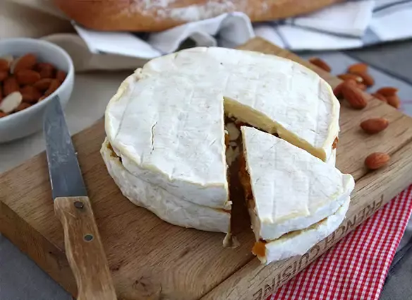 Stuffed brie with apricots and almonds