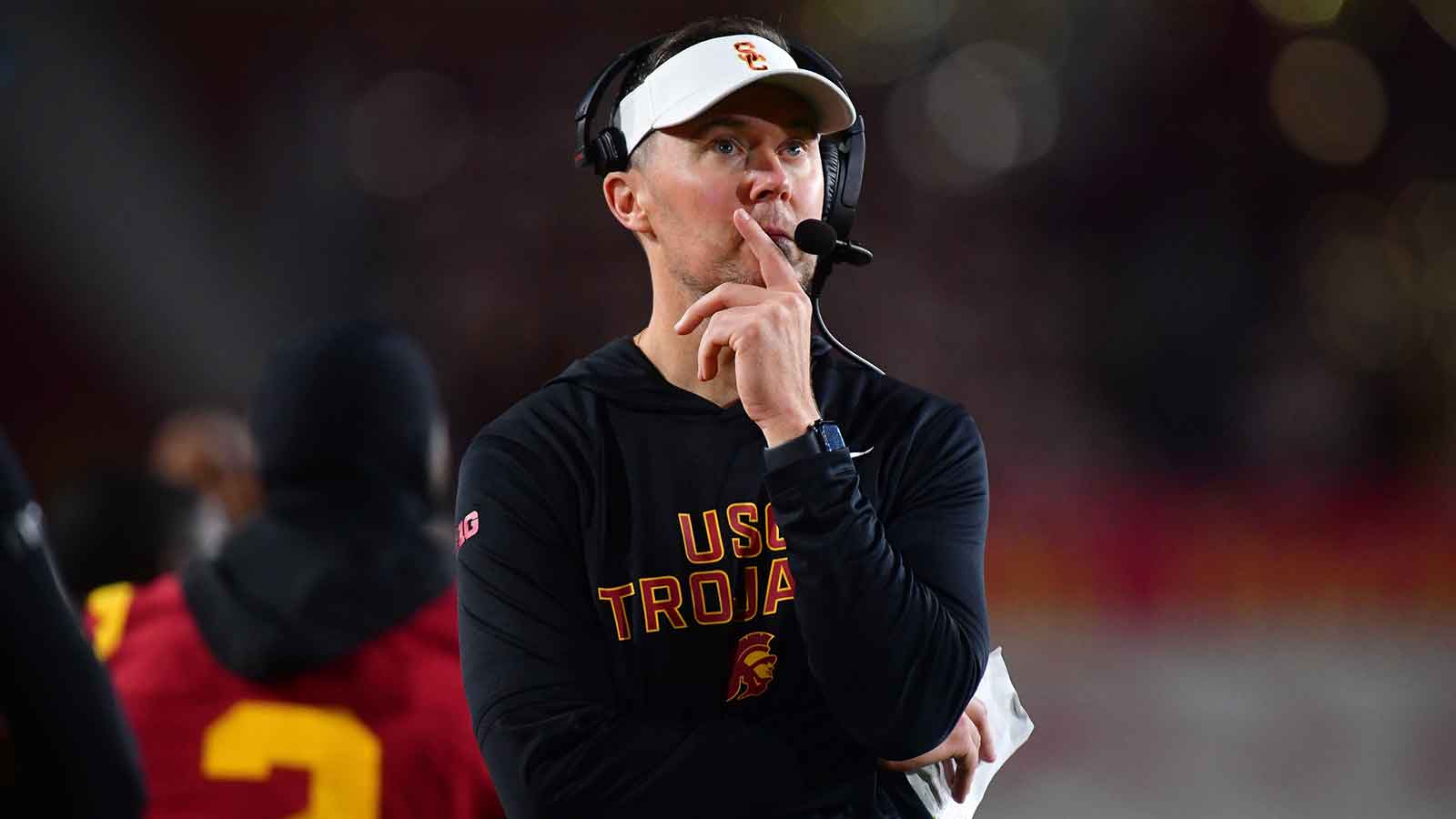 USC football HC Lincoln Riley feeling heat after Alamo Bowl debacle vs. TCU