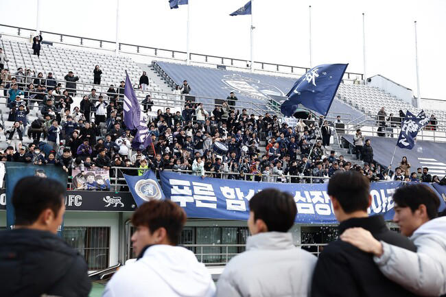 [k2.live] ‘역대 최다골+에울레르 재계약+준PO 진출’ 축제였던 레울파크