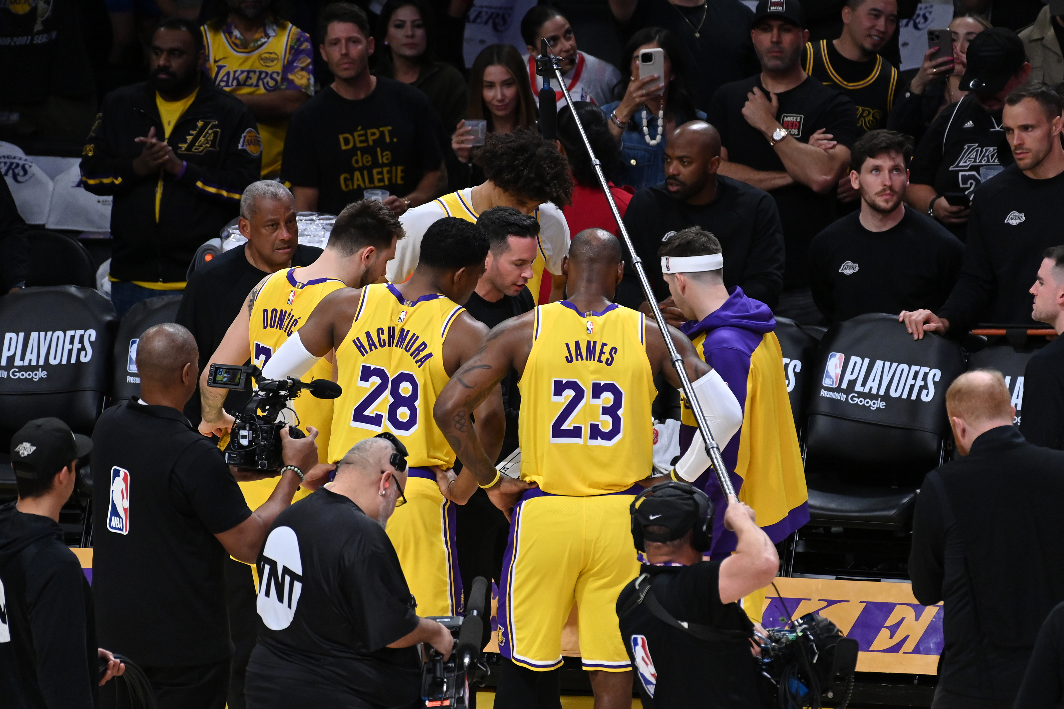 Austin Reaves explains how LeBron James, Luka Dončić make the game easy ...