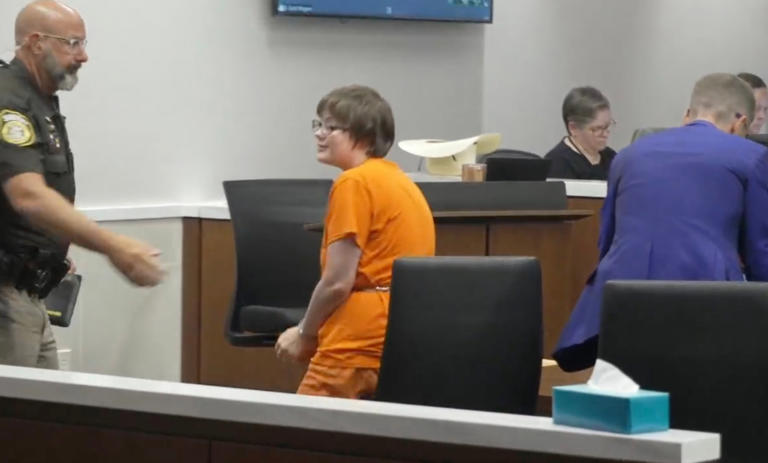 'Just Google' me: 'Slender Man' stabbing assailant allegedly told cops ...