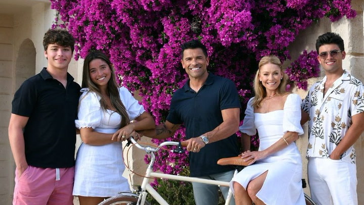 Watch: Meet Kelly Ripa and Mark Consuelos' family