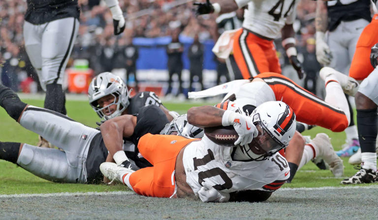 Browns vs. Raiders: Relive Browns’ Week 12 win as it happened