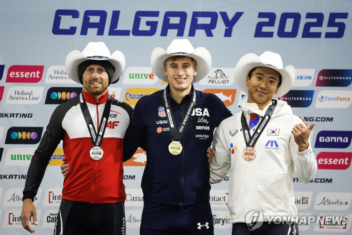Speed skater Kim Jun-ho wins bronze for 2nd World Cup medal in Canada