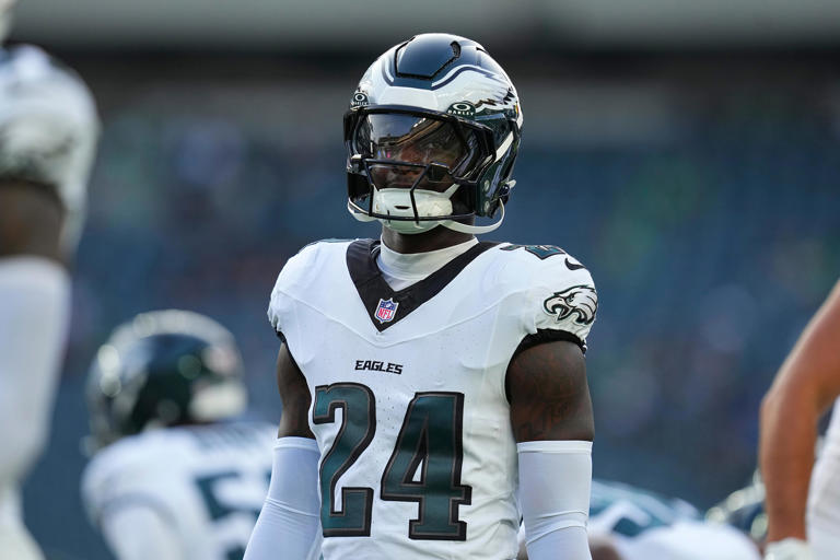 Eagles rookie safety Andrew Mukuba could miss time with a leg injury