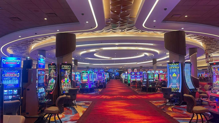 Hard Rock Casino Tejon hosts inaugural New Year's Eve bash with ...