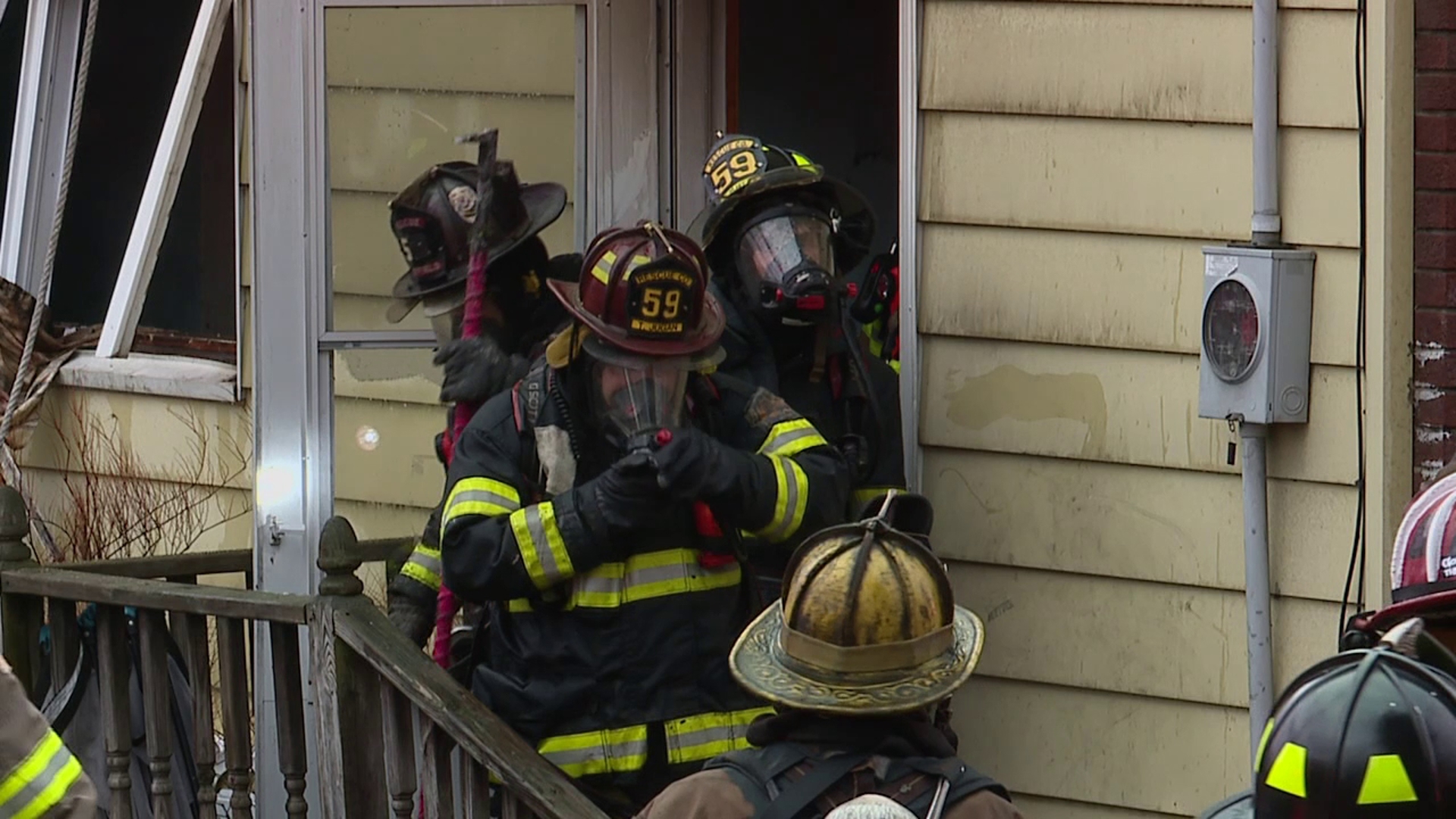 More than a dozen displaced after fire in Eynon