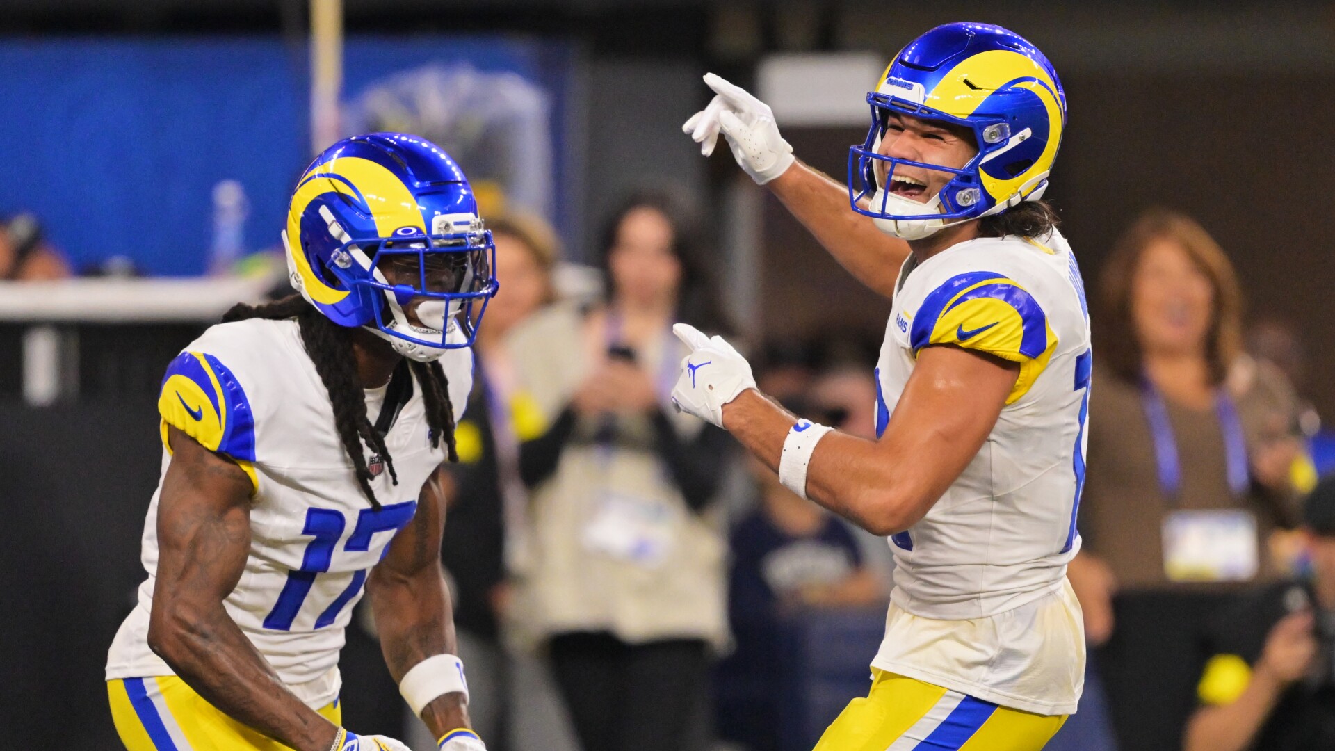 Sunday Night Football: Rams take over NFC's top seed, defeat Bucs, 34-7