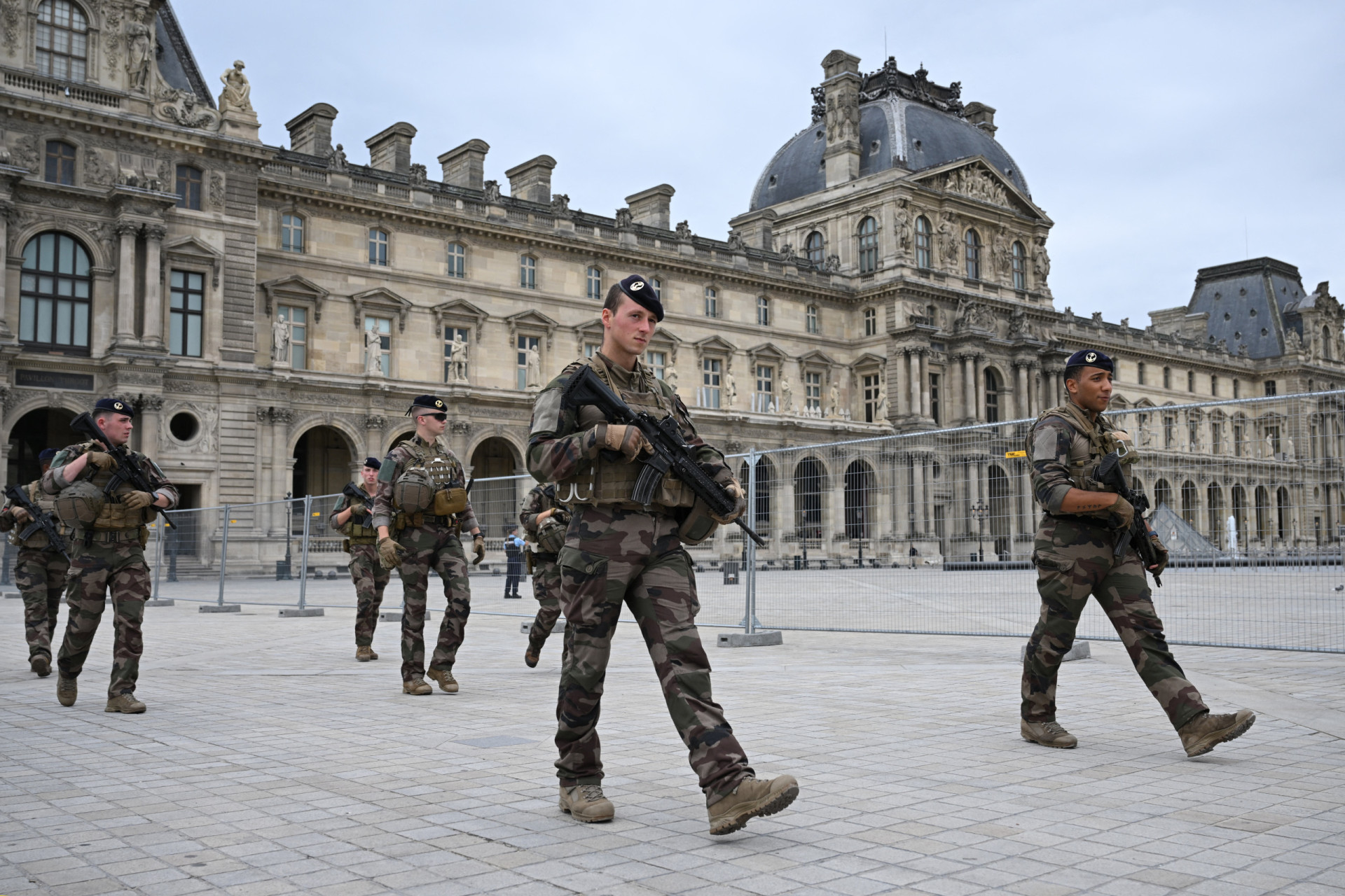 Secrets behind the world’s most guarded museums