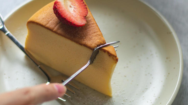 Is less cheese the secret of a fluffier Japanese cheesecake?