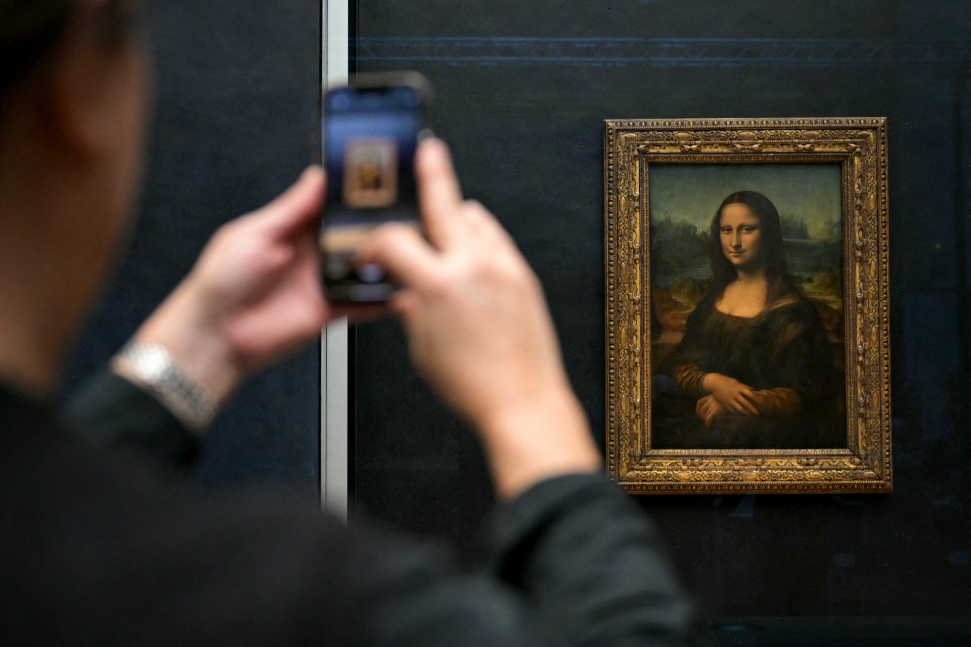 Secrets behind the world’s most guarded museums