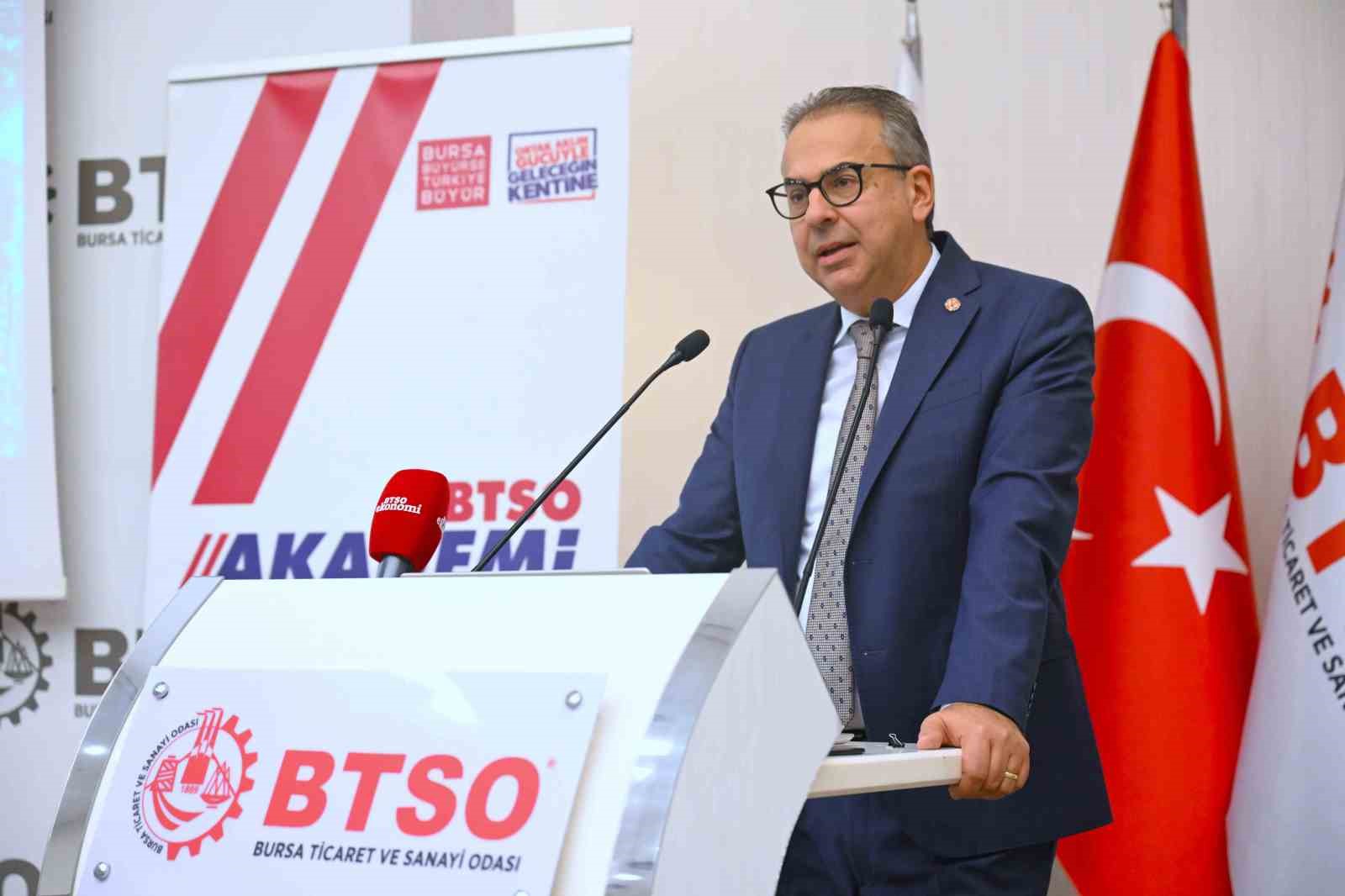 Bilişim sektörü BTSO Akademi’de geleceğin kodlarını yazdı