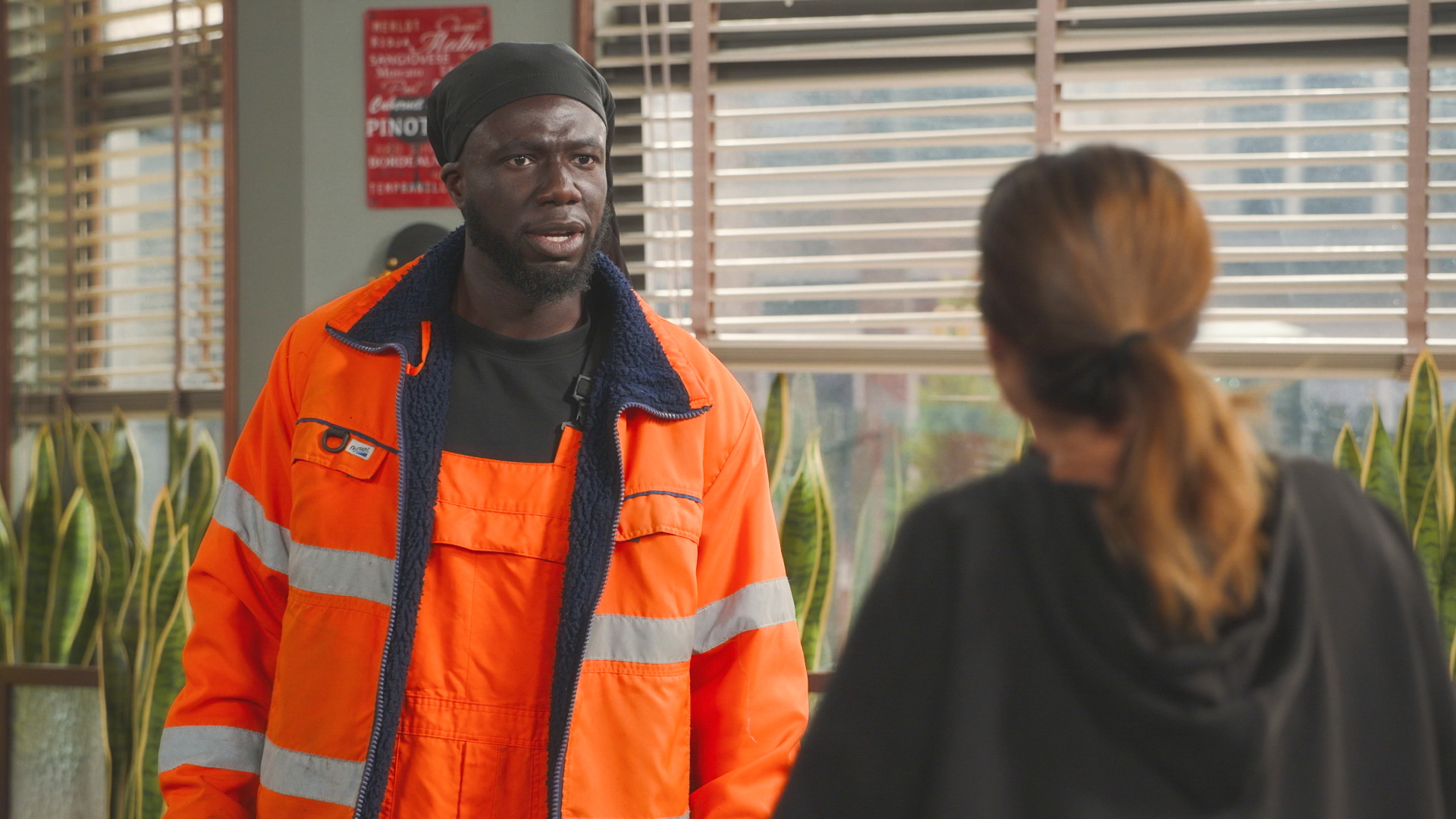 Thuis: Waldek heeft een gesprek met Cody