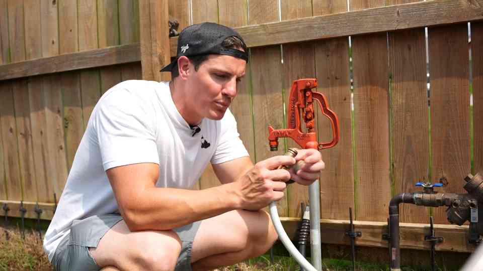 What you need to know before choosing a hose reel