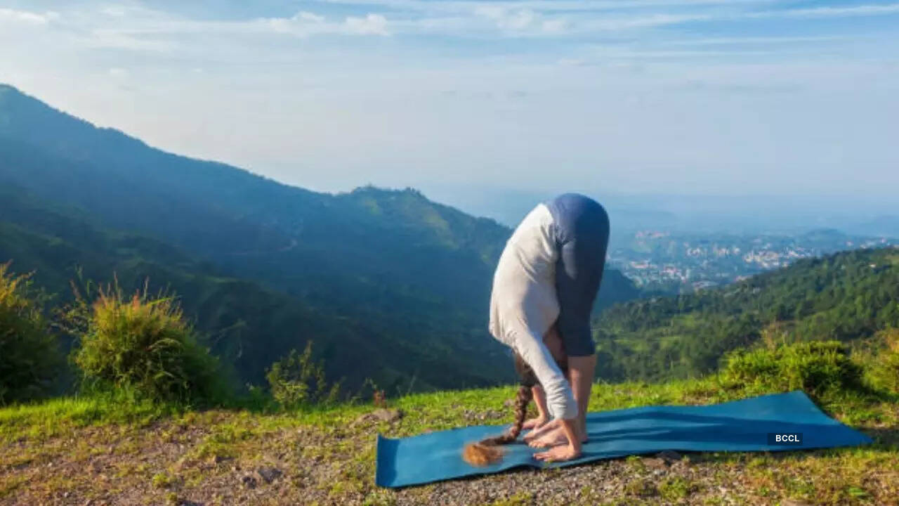 10 Yoga poses to help kids concentrate better