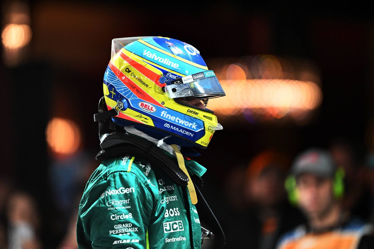 Alonso incensed at 'Kamikaze' F1 driver after pile-up Vegas GP chaos