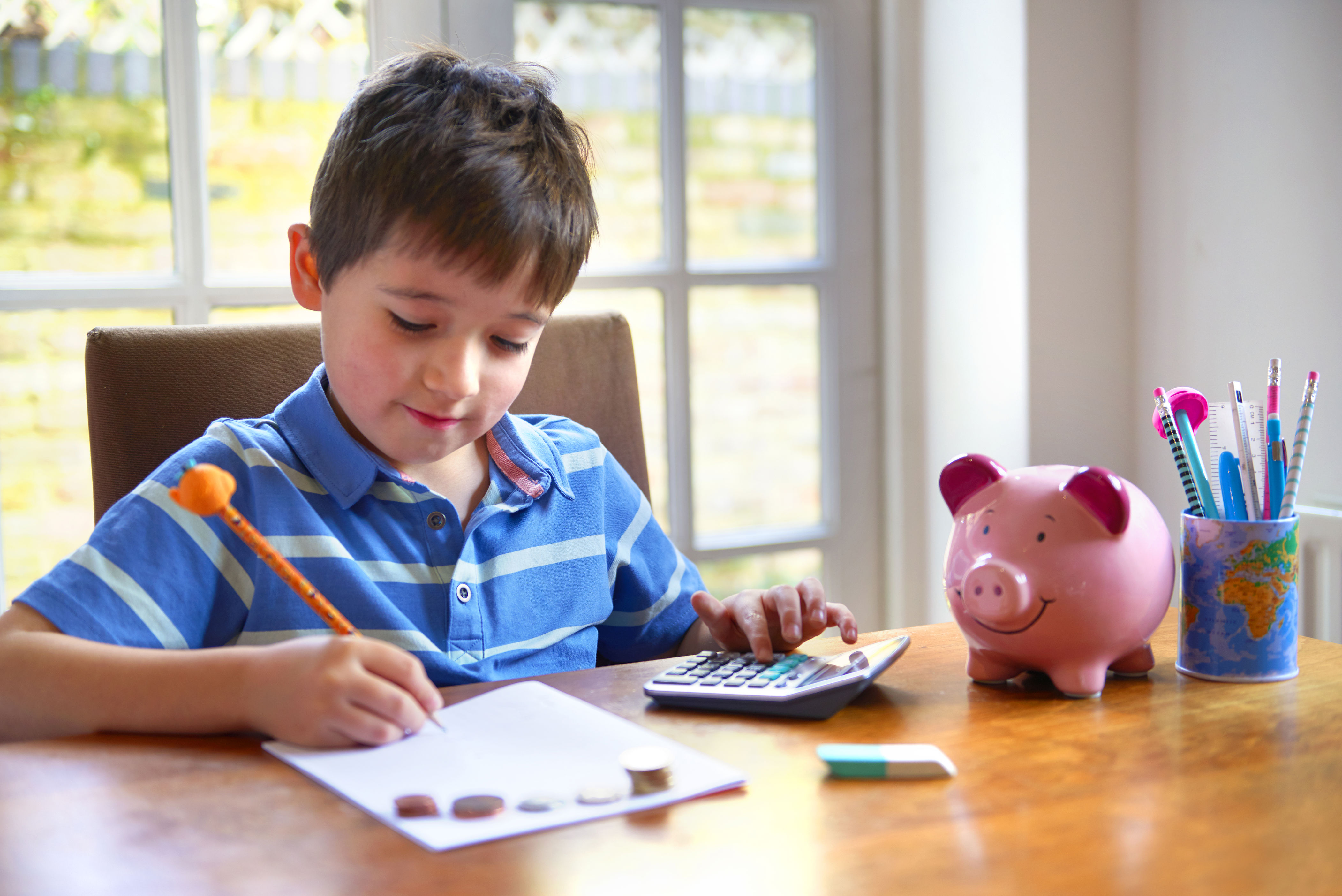 Young people lack skills to manage their money – but the UK curriculum ...