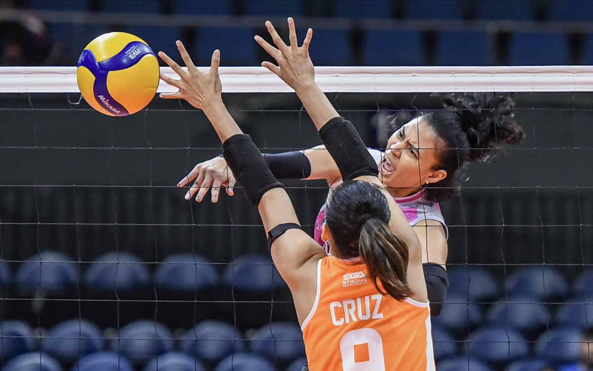 Chargers upset top seed Foxies to reach PVL semis